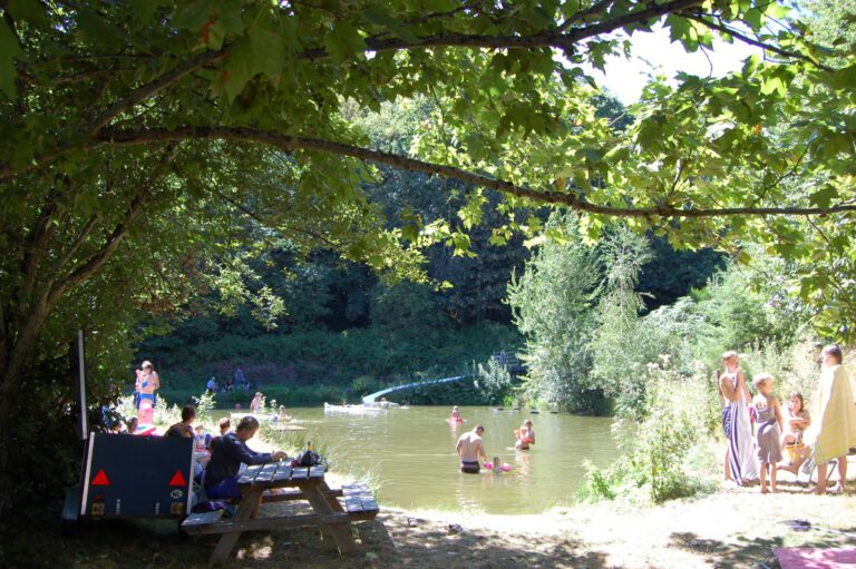 Home - Camping La Forêt du Morvan
